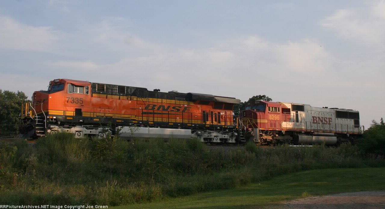 BNSF 7335